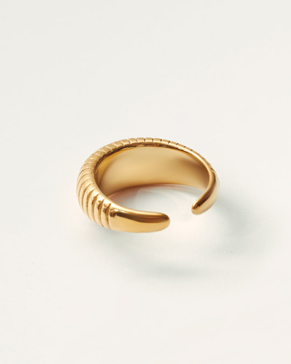 'Fine Lines' Dome Ring – Nisi Jewellery