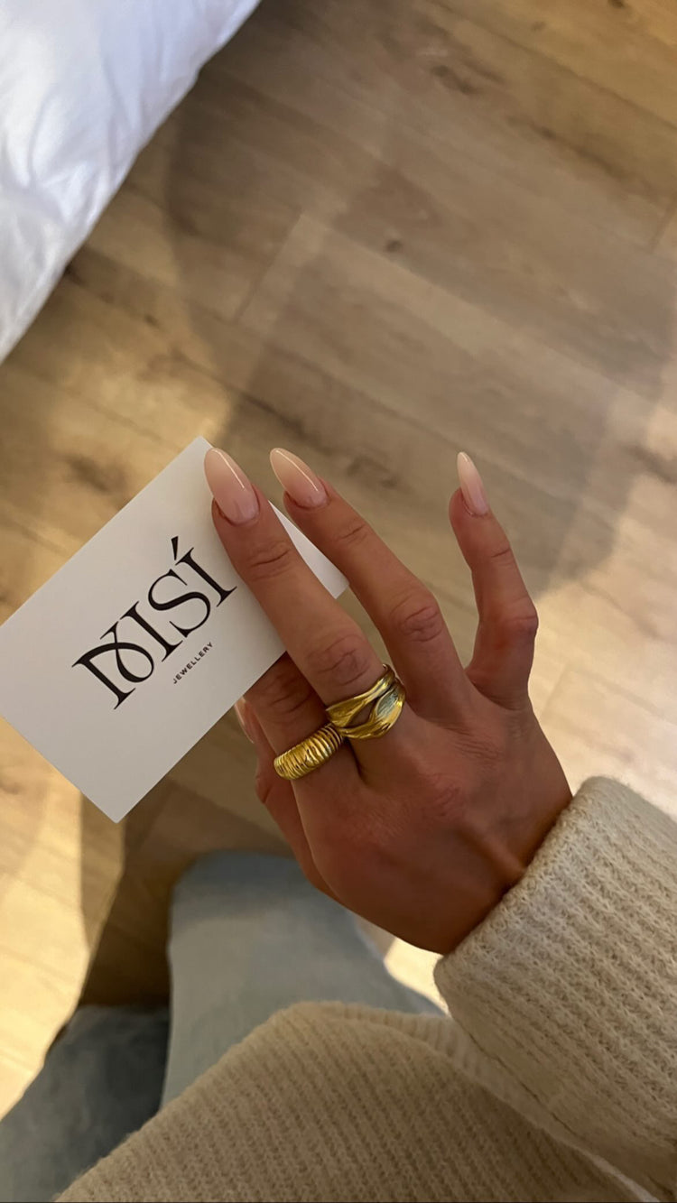 'Fine Lines' Dome Ring – Nisi Jewellery