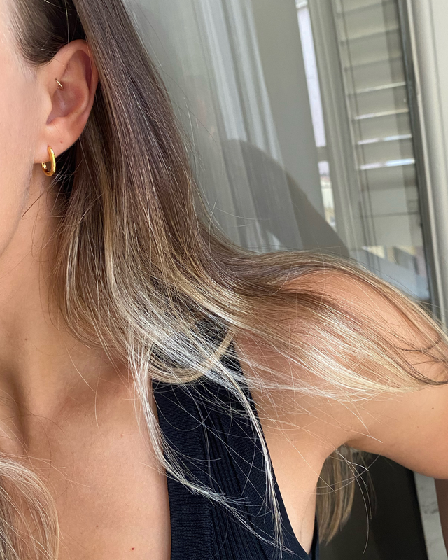 'Essential' Oval Hoops Gold – Nisi Jewellery